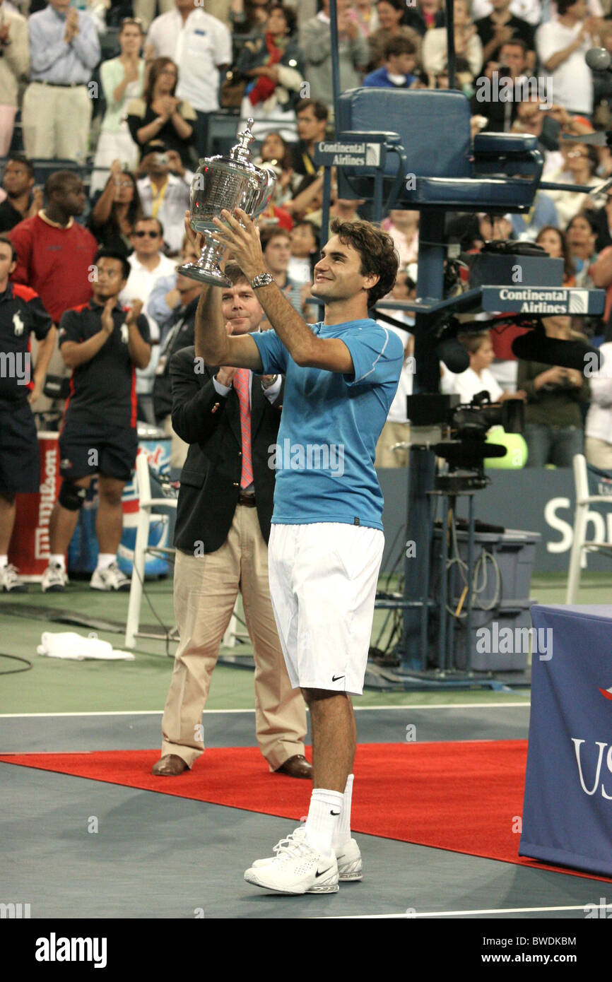 Roger federer us open 2006 hi-res stock photography and images - Alamy