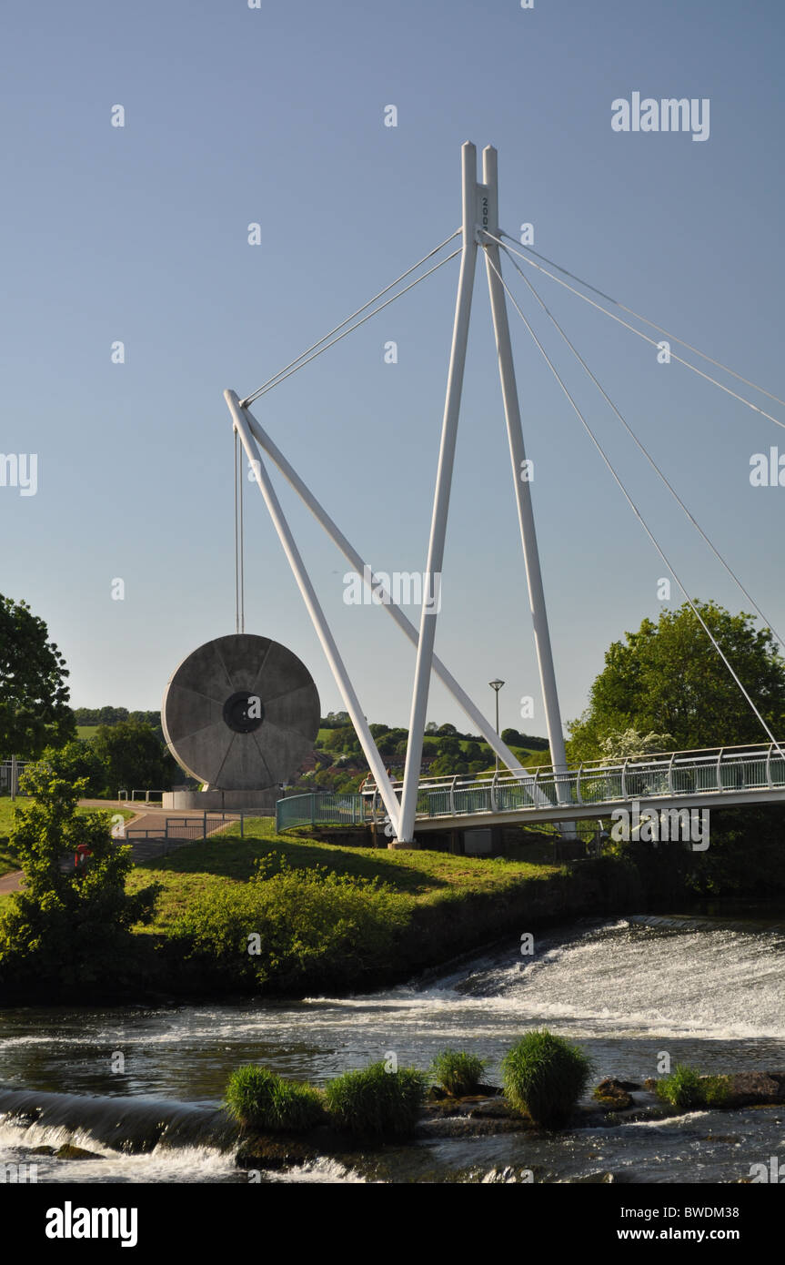 Millers bridge, at River Exe head weir, Exeter, Devon Stock Photo - Alamy