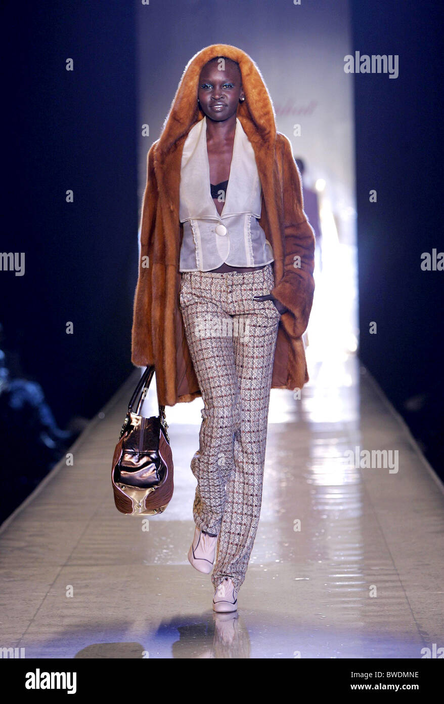 Baby Phat Fall 2006 Collection Stock Photo - Alamy