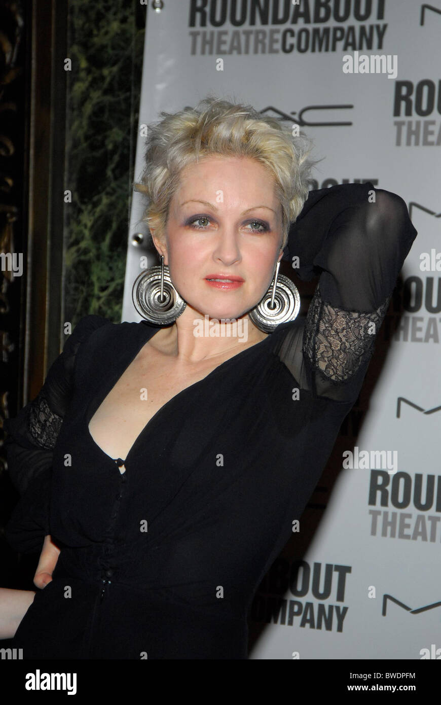 THREE PENNY OPERA Opening Night Stock Photo - Alamy