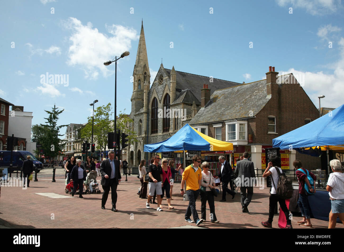 Poole high street hi-res stock photography and images - Alamy