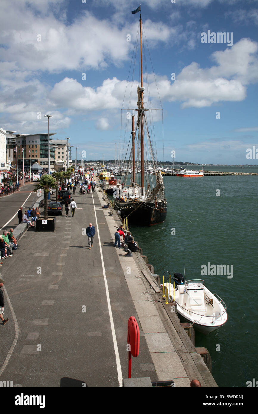 Poole quay visitor attraction hi-res stock photography and images - Alamy