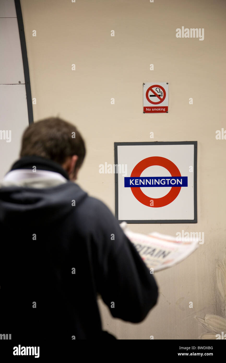 Kennington underground station hi-res stock photography and images - Alamy