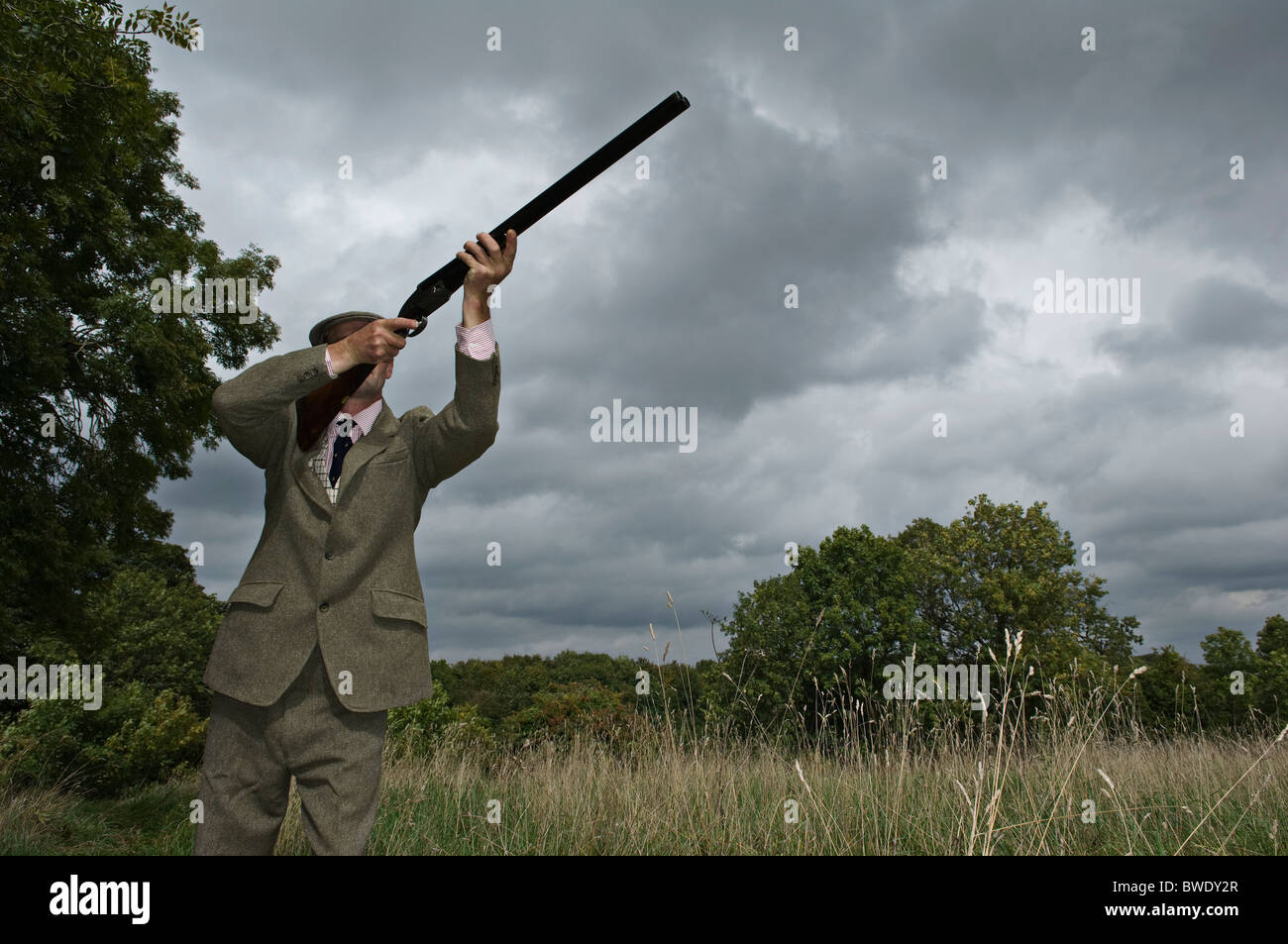 Man hunter shot gun hi-res stock photography and images - Alamy