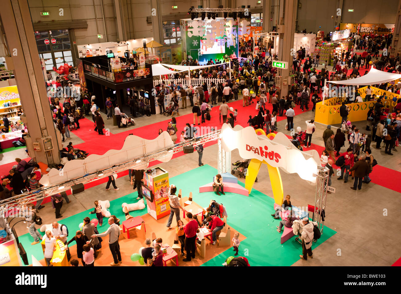 MILAN - NOV 20-22: at G! Come Giocare 2010, International Toy Fair, in ...