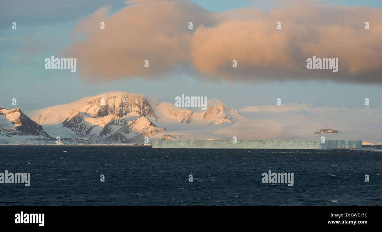 Antarctica antarctic peninsula hope bay hi-res stock photography and ...