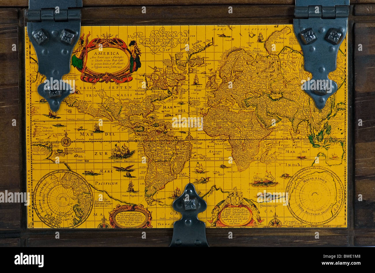 Old world map hi-res stock photography and images - Alamy