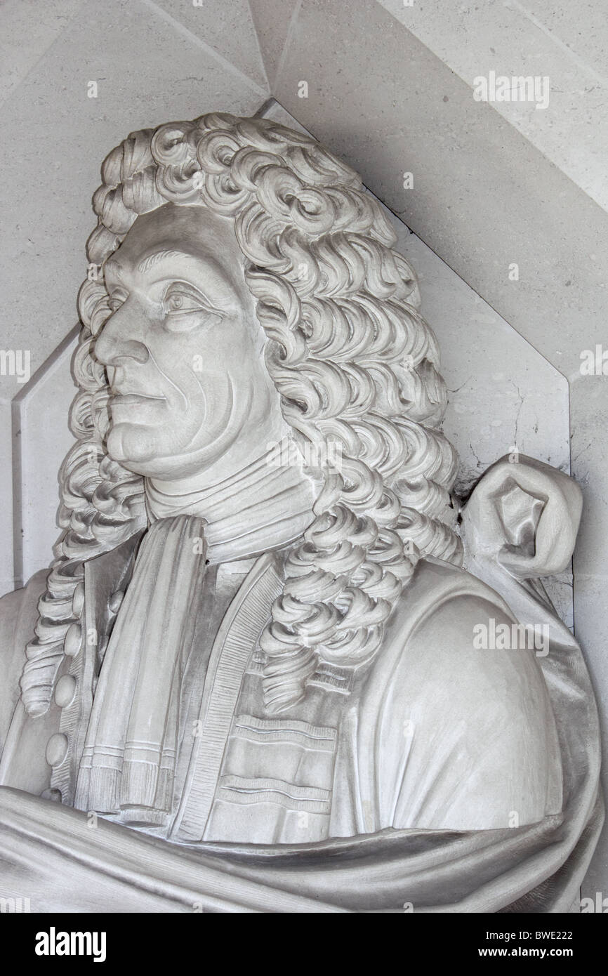 Sir christopher wren portrait hi-res stock photography and images - Alamy