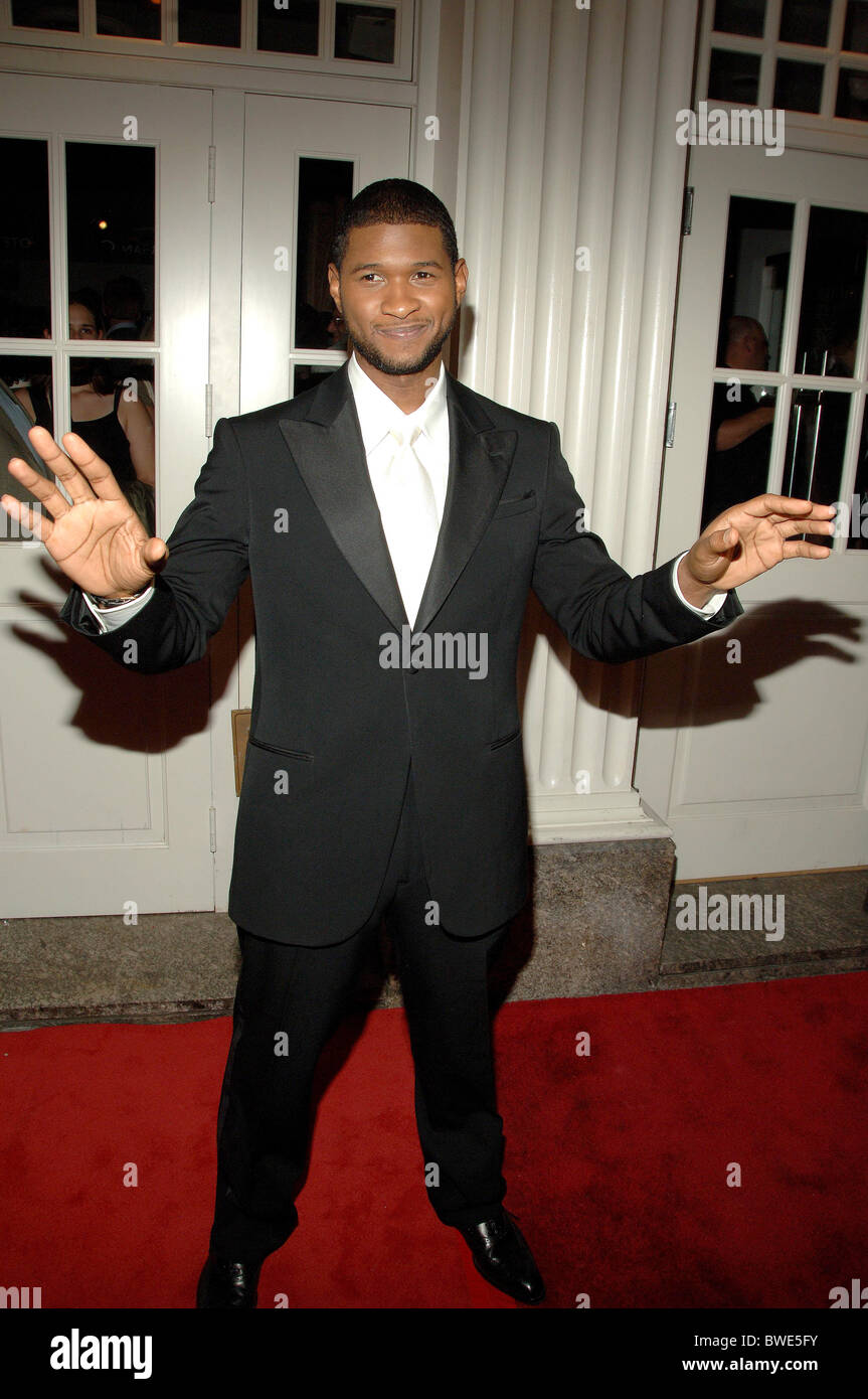 CHICAGO "Welcome to Broadway" Party for USHER Stock Photo - Alamy