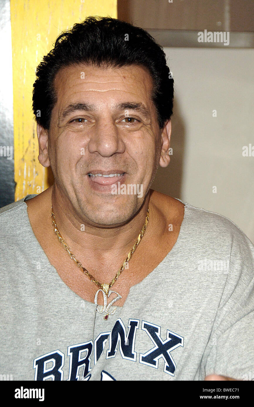 OZ Season Six DVD Signing Stock Photo - Alamy