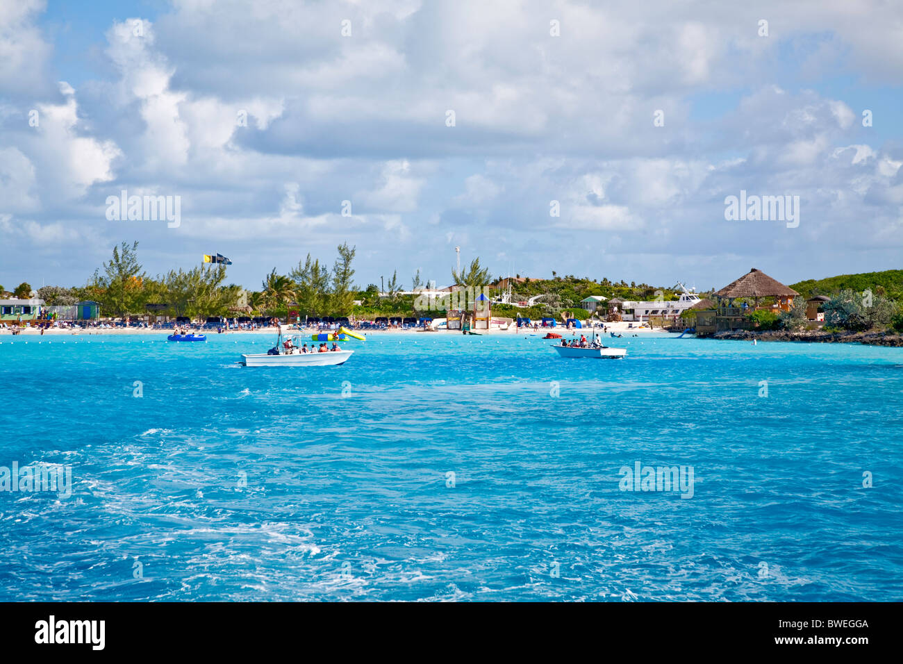 Half moon cay bahamas hi-res stock photography and images - Alamy