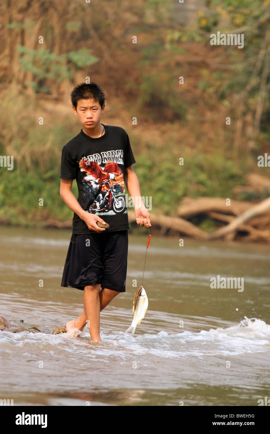 Northern thailand traditional fishing hi-res stock photography and ...
