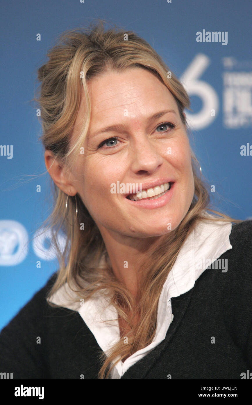 Robin Sharp's Instagram, Twitter & Facebook on IDCrawl