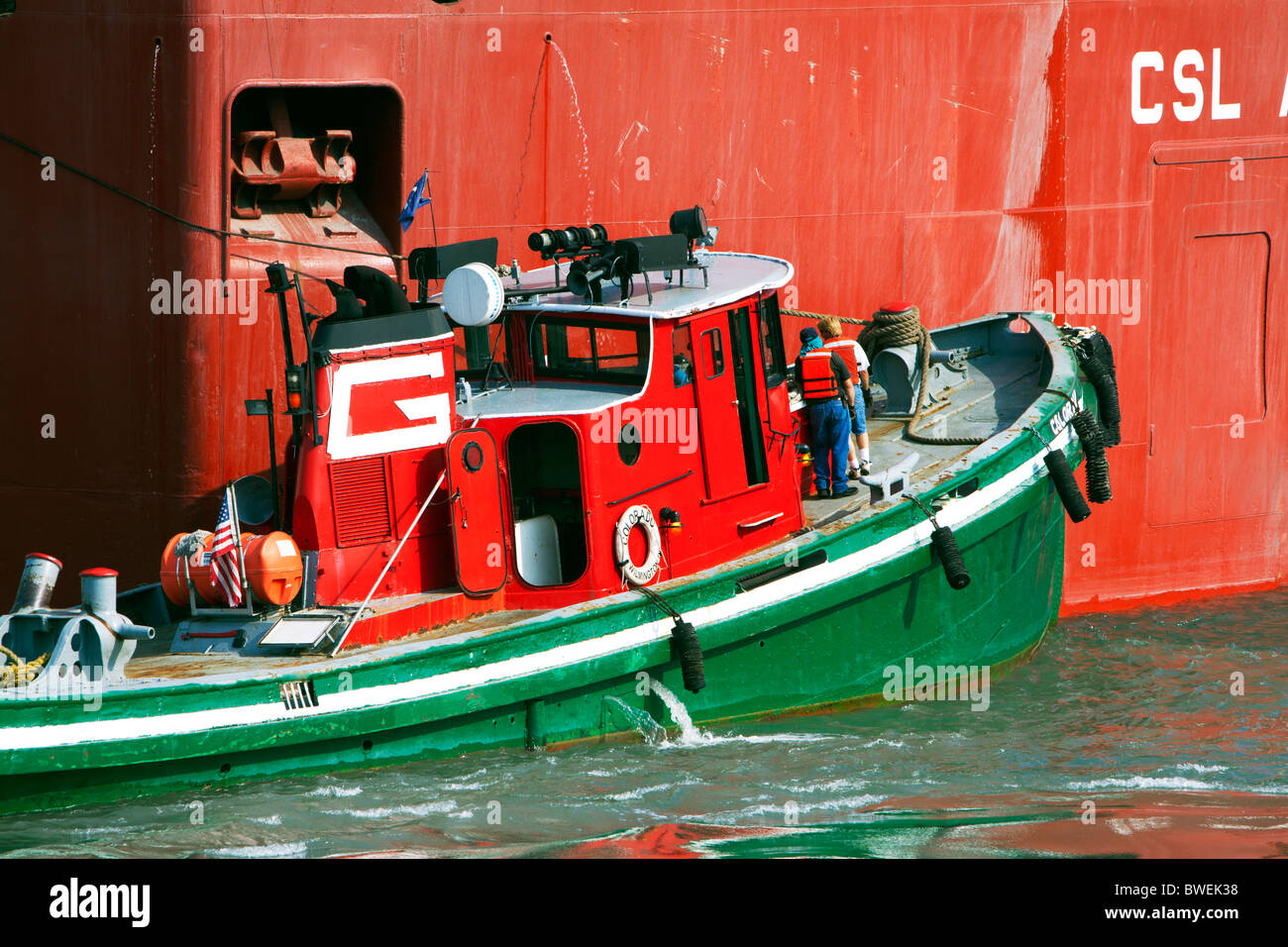Ship assist tugboat hi-res stock photography and images - Alamy