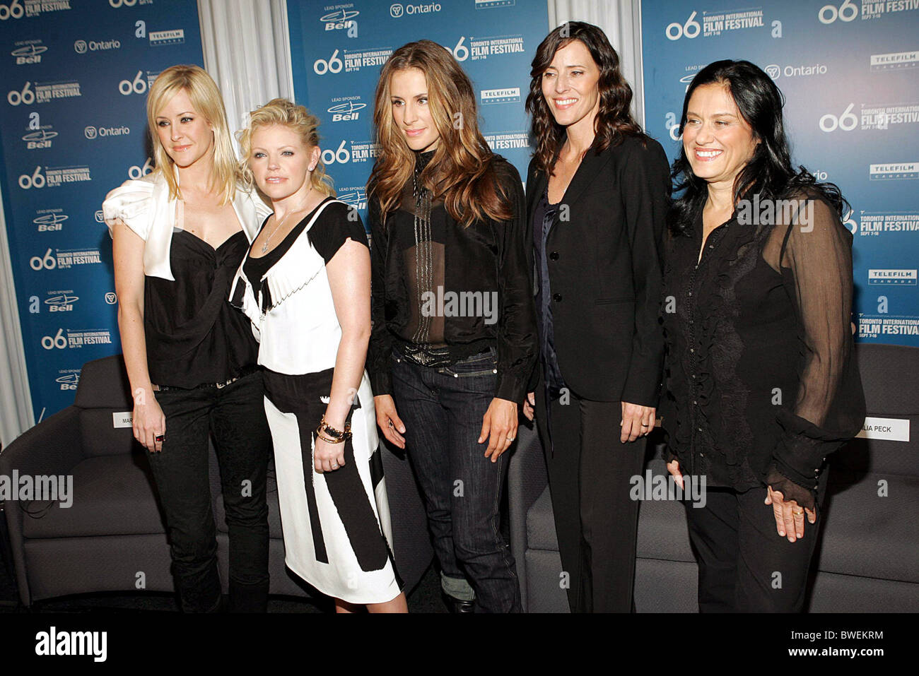 DIXIE CHICKS: SHUT UP AND SING Press Conference Stock Photo - Alamy