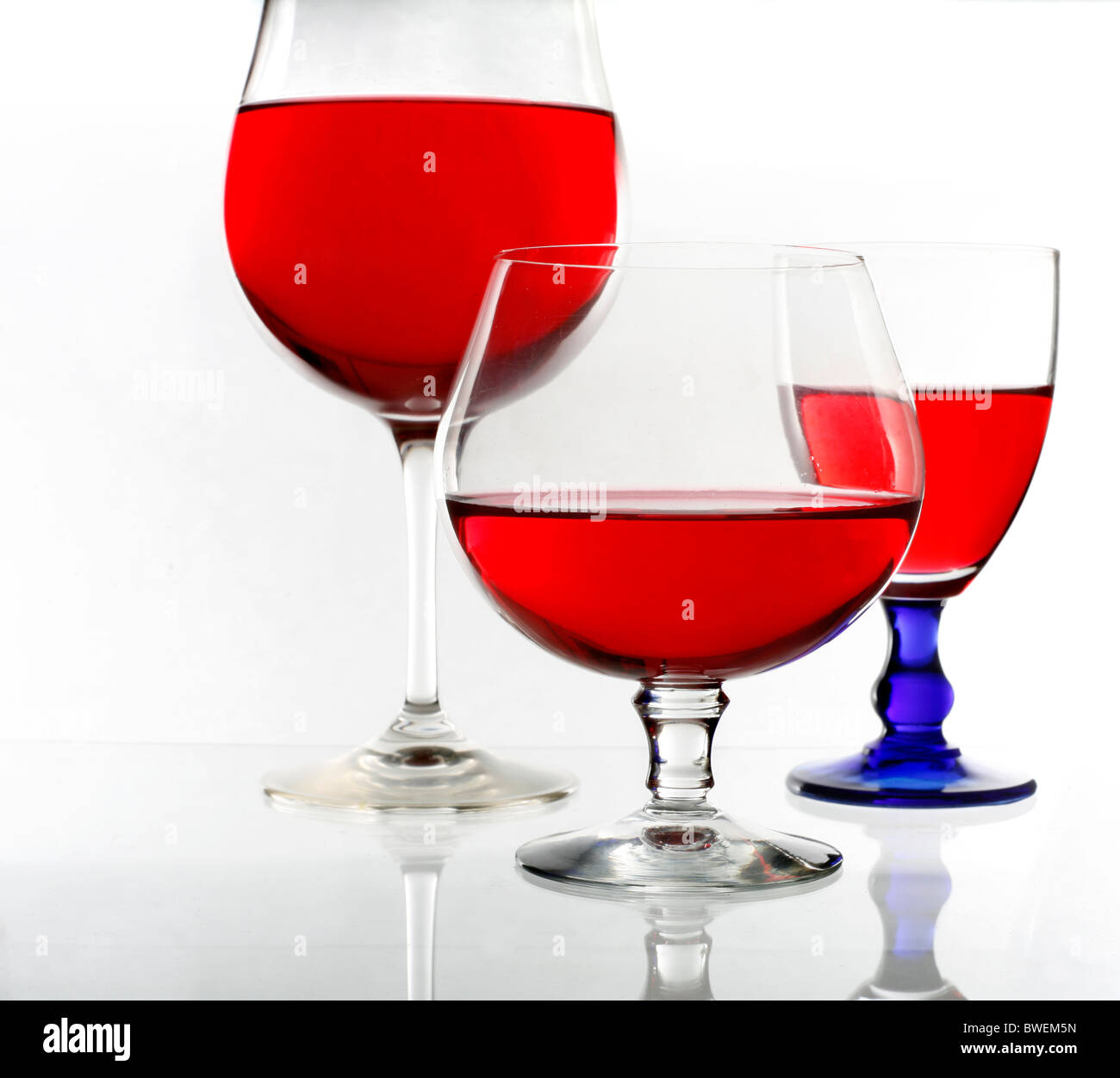 Alcohol liquido hi-res stock photography and images - Alamy
