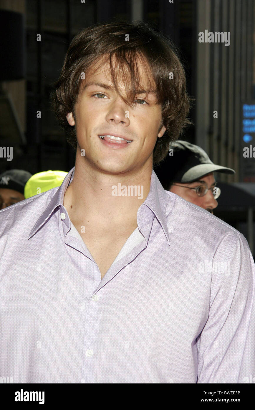 WB Network Upfront Primetime Preview Stock Photo - Alamy