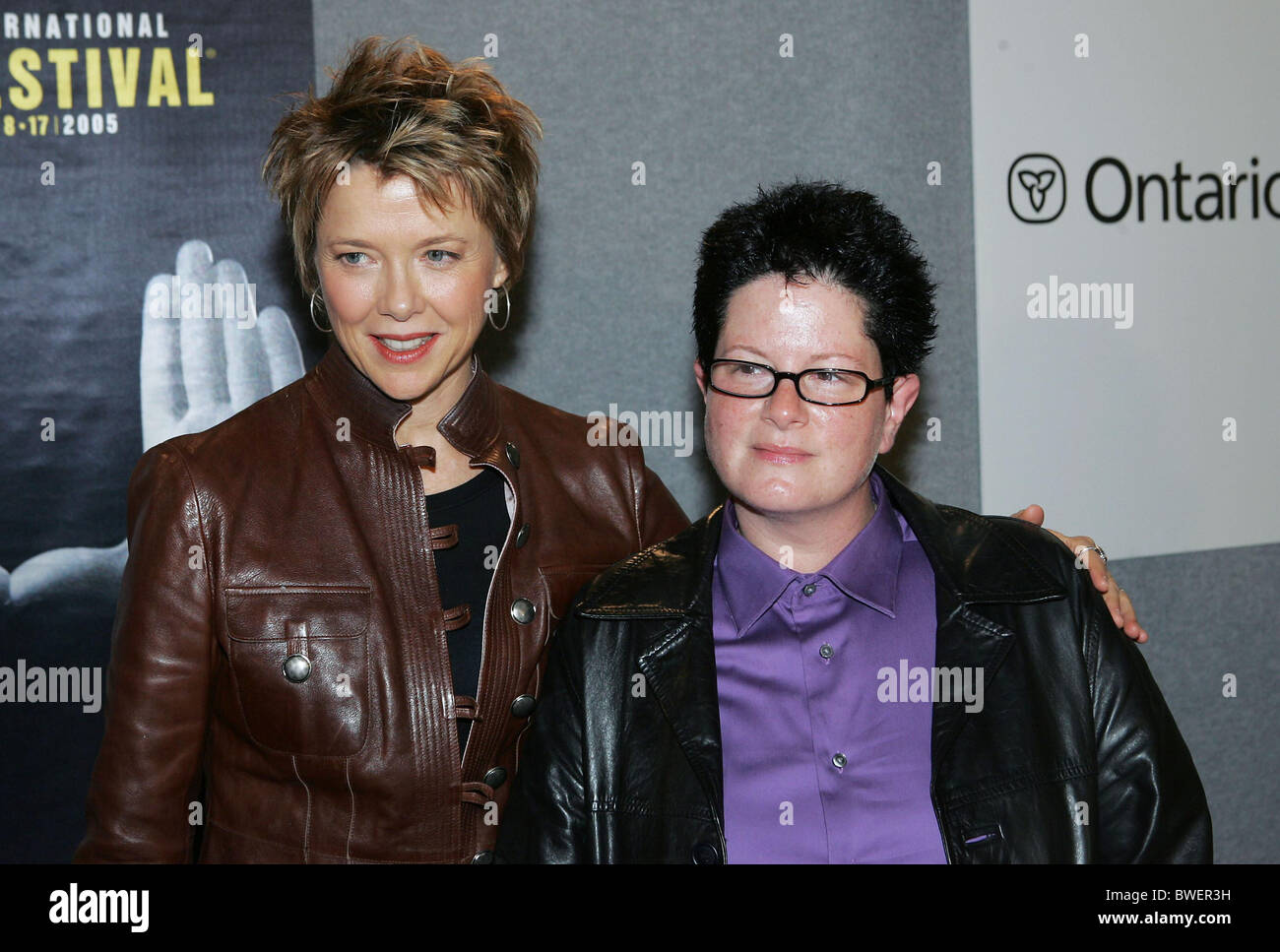 Annette bening mrs harris hi-res stock photography and images - Alamy