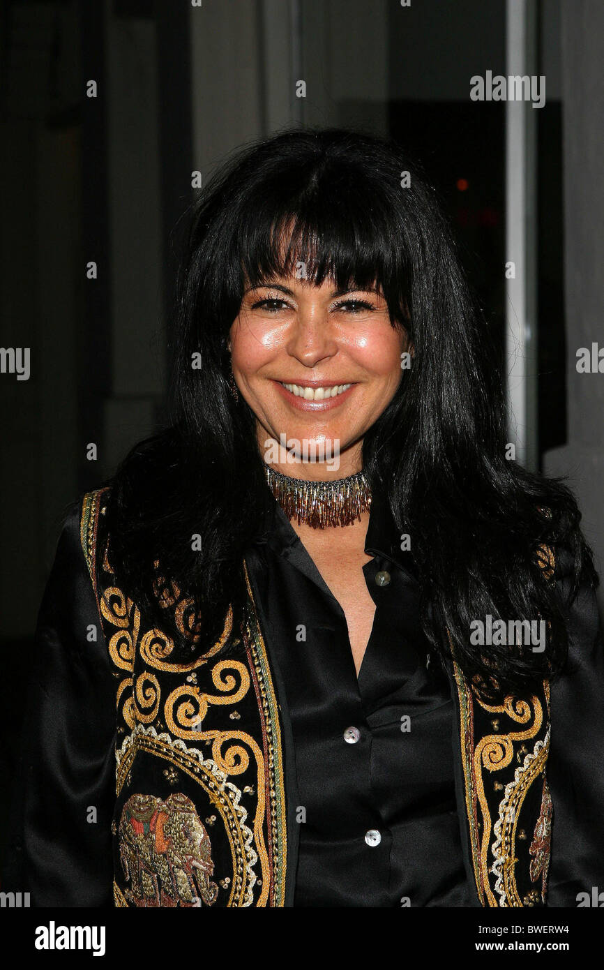 Los angeles fashion week spring summer hi-res stock photography and ...