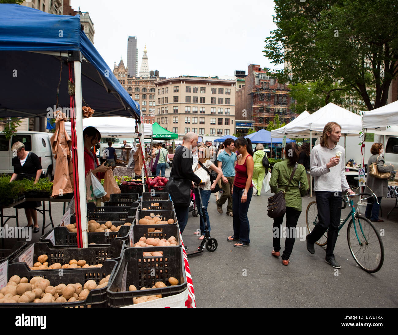 Farmers market union square hi-res stock photography and images - Alamy
