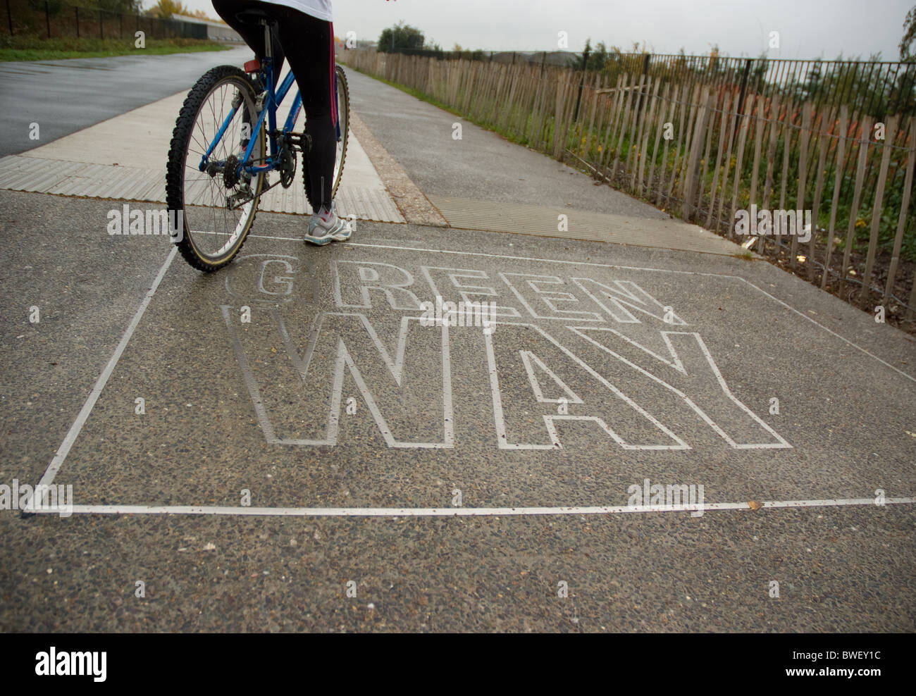 Cycleway hi-res stock photography and images - Alamy