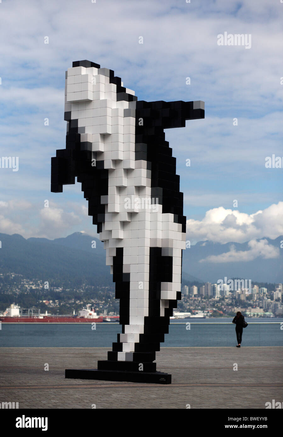 The Digital Orca whale statue by Douglas Coupland in Vancouver in ...