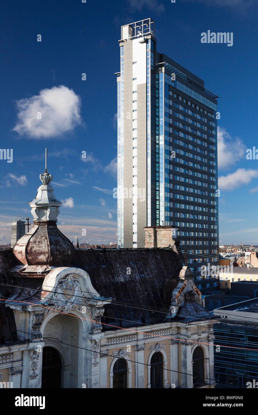 Radisson hotel rooftop hi-res stock photography and images - Alamy