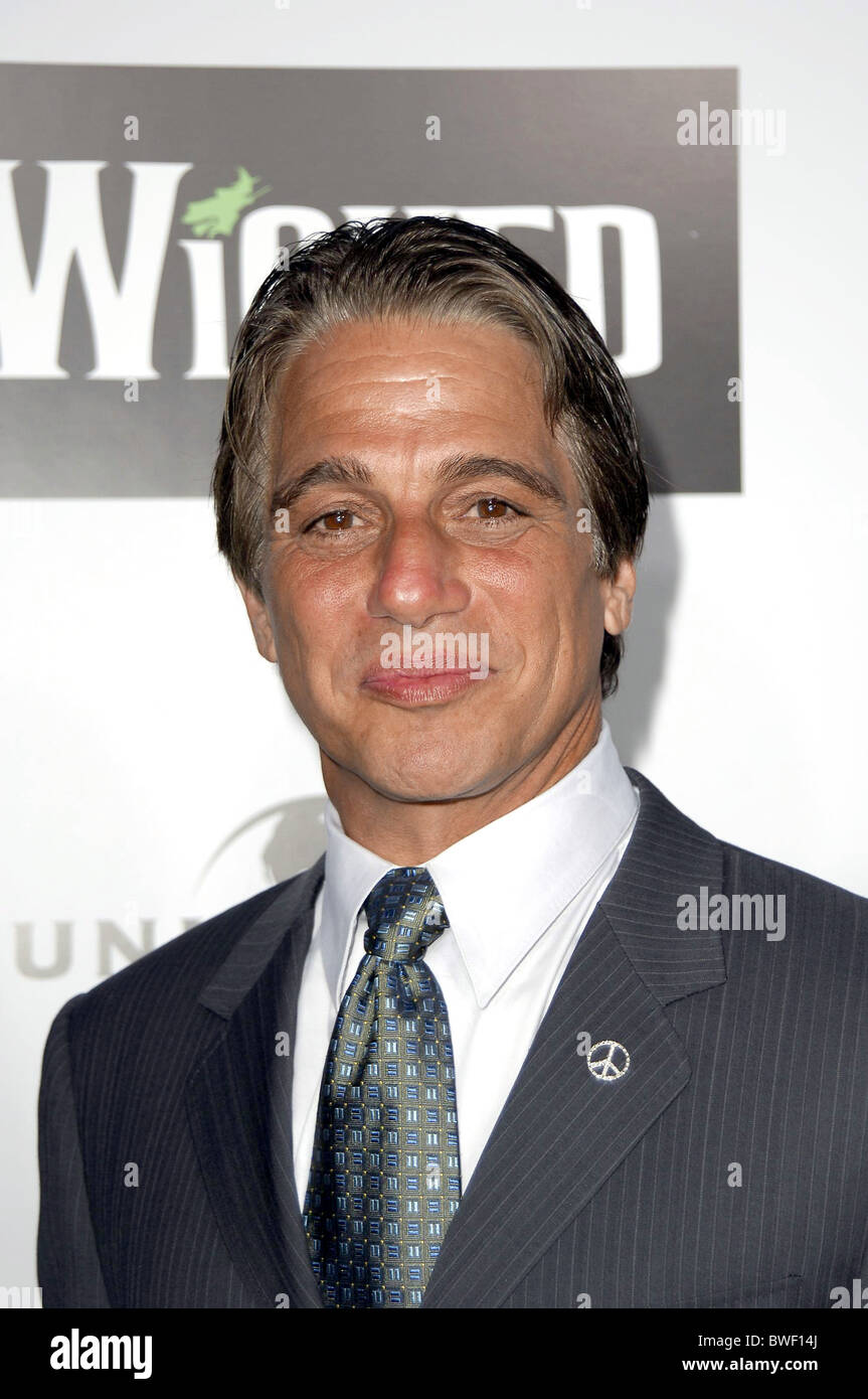 Wicked opening night hi-res stock photography and images - Alamy