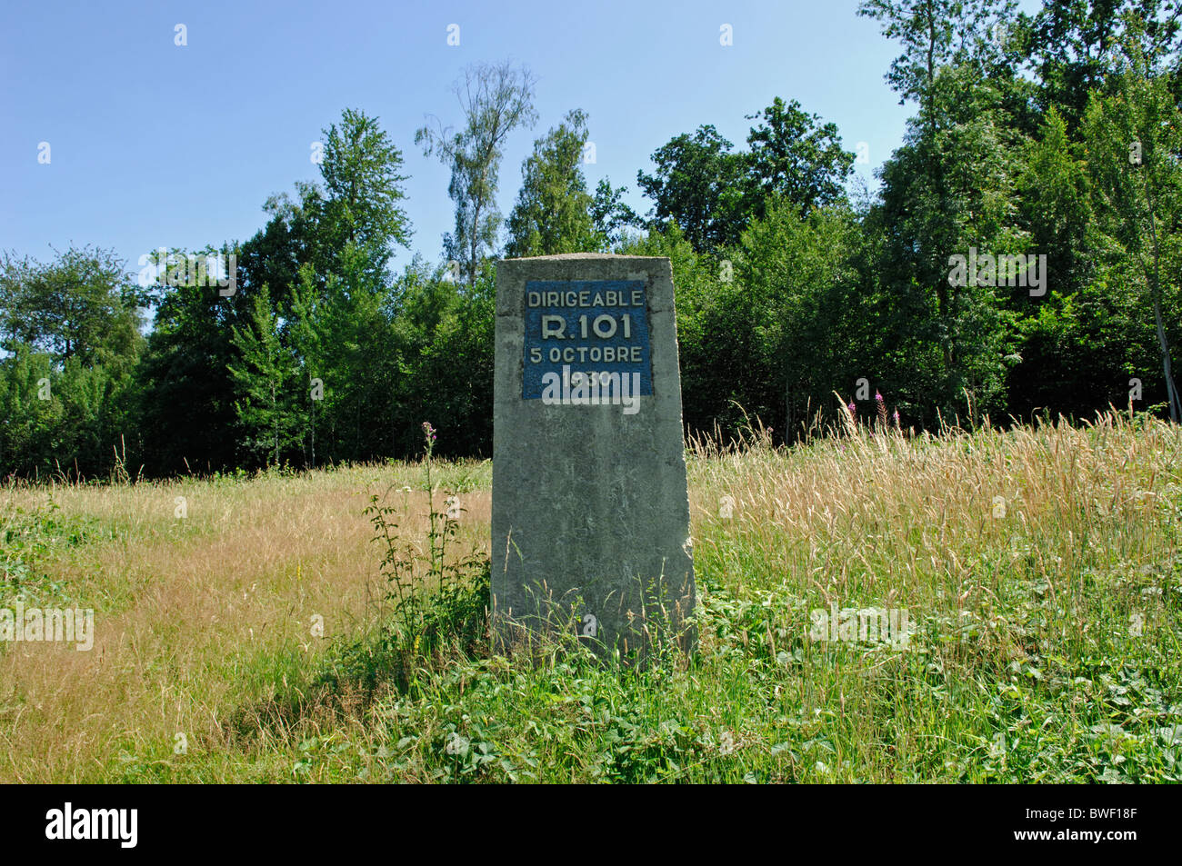 Airship (r101) crash hi-res stock photography and images - Alamy