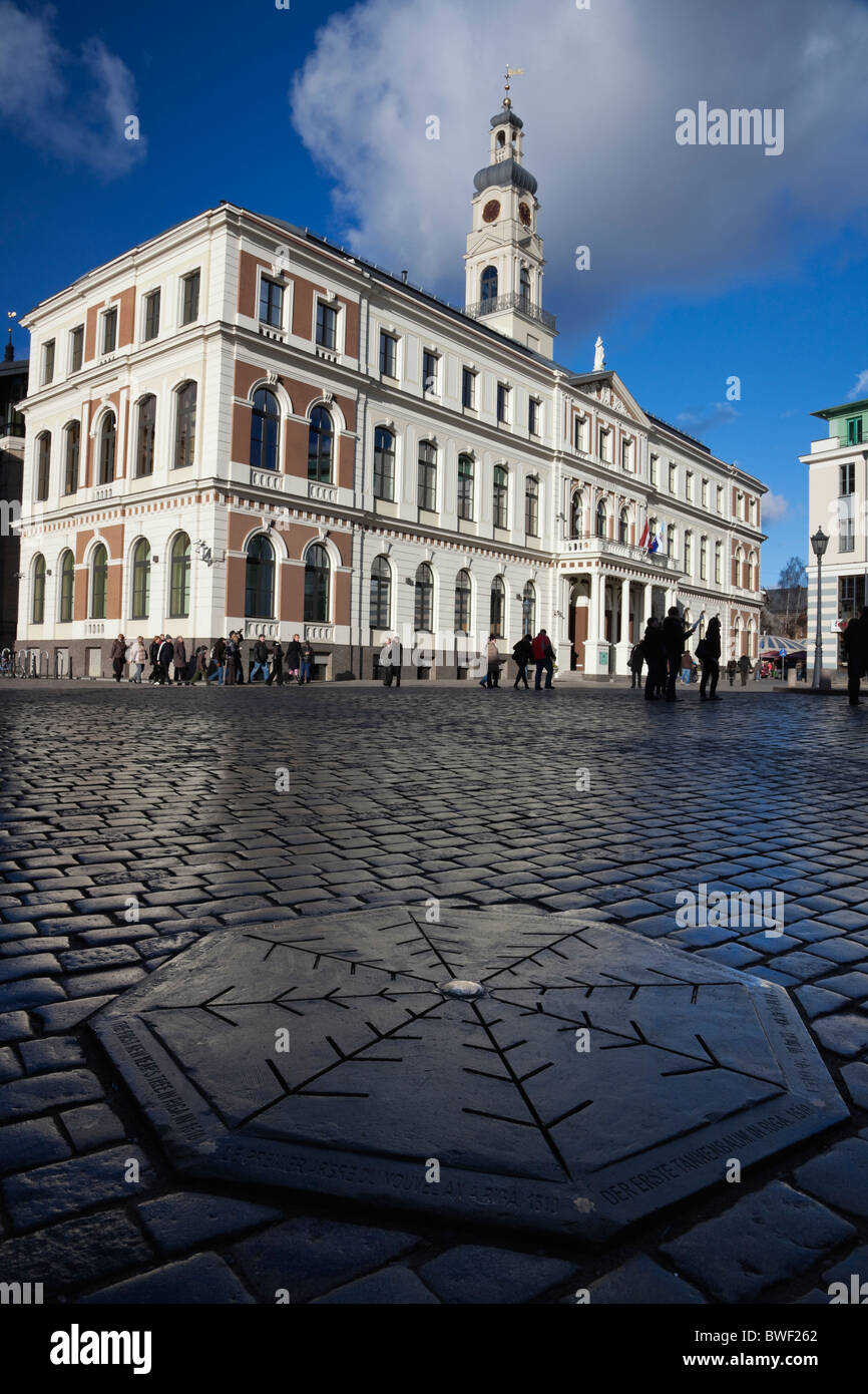 Riga city hall with a place where the first Christmas tree in the ...