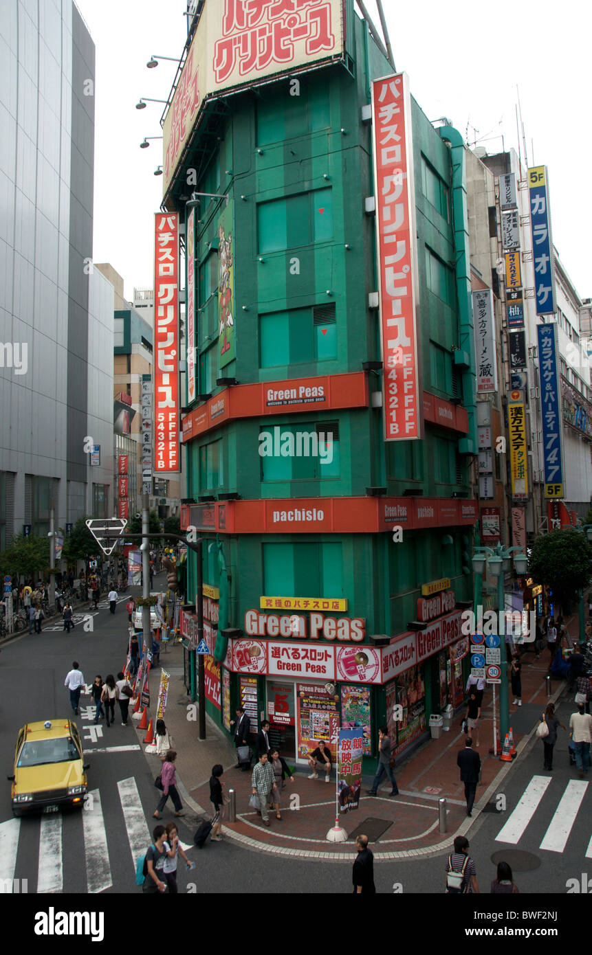 street scene, Shinjuku, Tokyo, Japan Stock Photo - Alamy