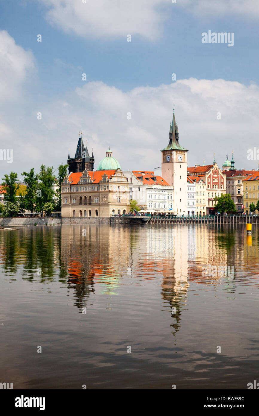 River vltava praha 1 hi-res stock photography and images - Alamy