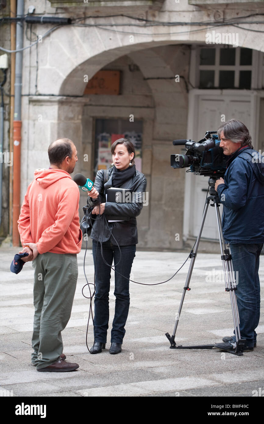 Interview interviews tv television news reporter media hi-res stock ...