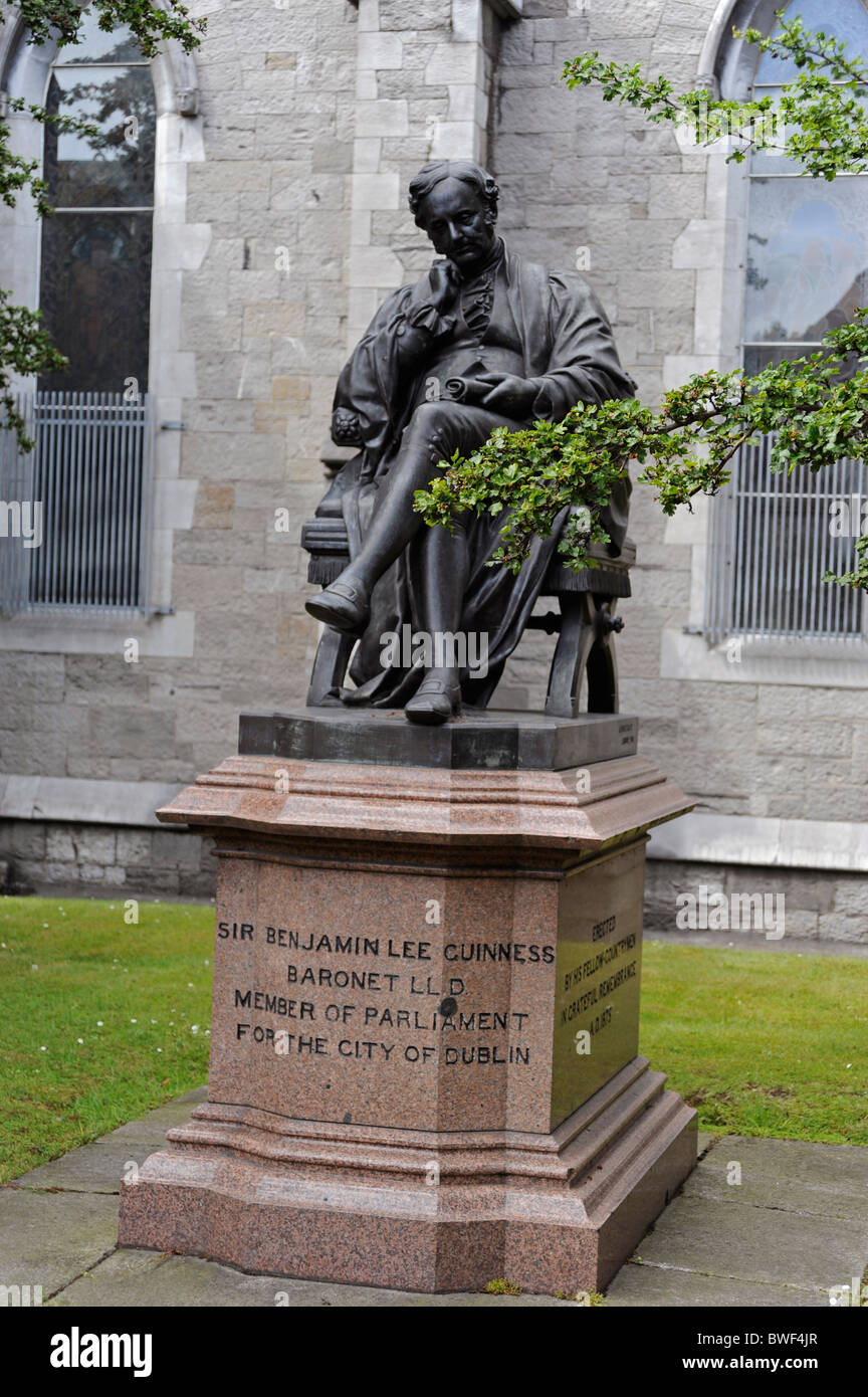 Sir Benjamin Lee Guinness statue at Saint Patrick Cathedral, Dublin city, Ireland Stock Photo ...