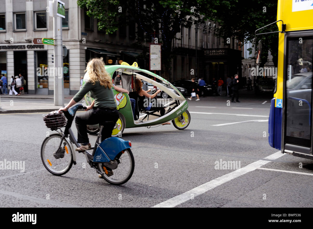 Circulation in city hi-res stock photography and images - Alamy