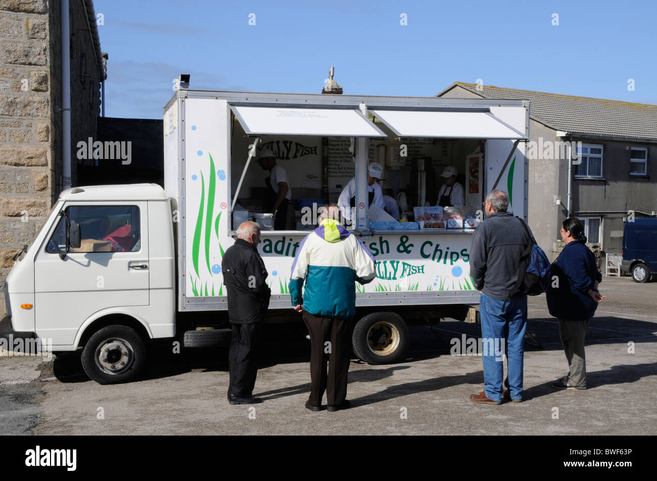 Fish and chips van hi-res stock photography and images - Alamy
