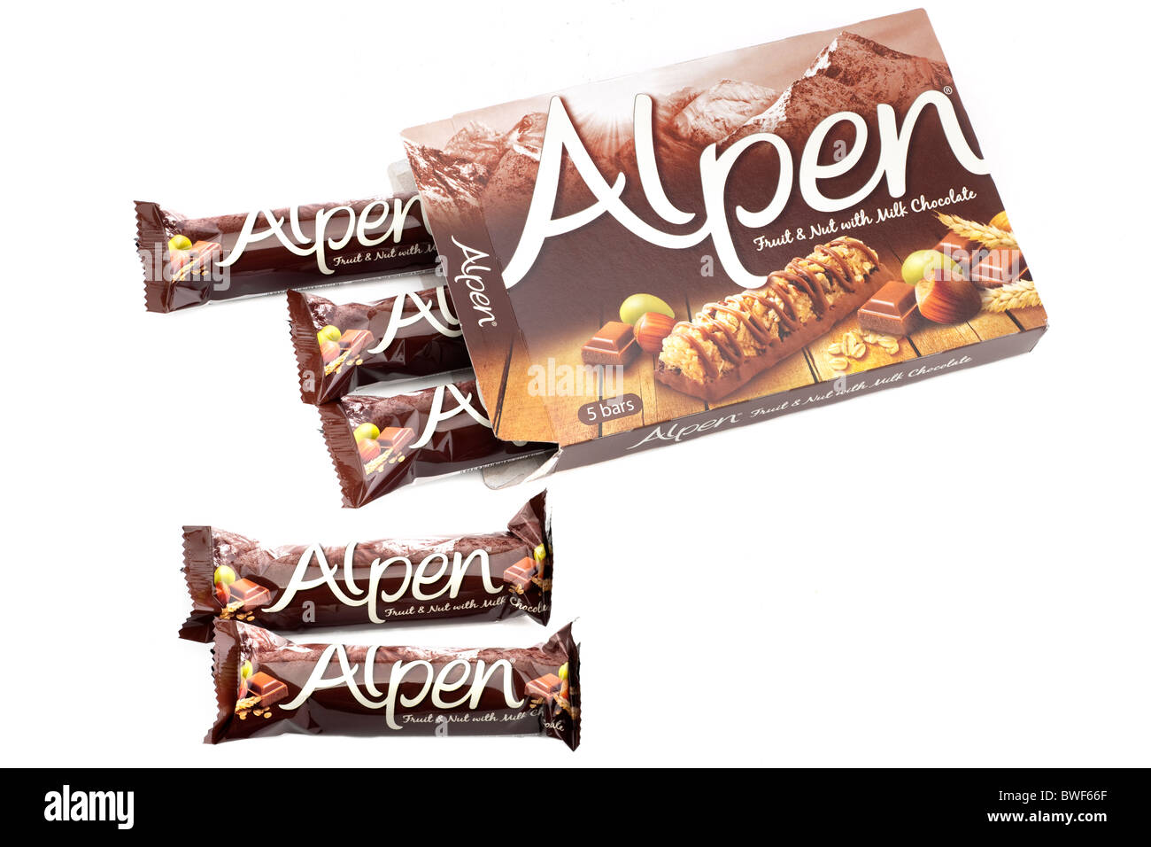 Box of 5 Alpen fruit and nut chocolate bars Stock Photo - Alamy
