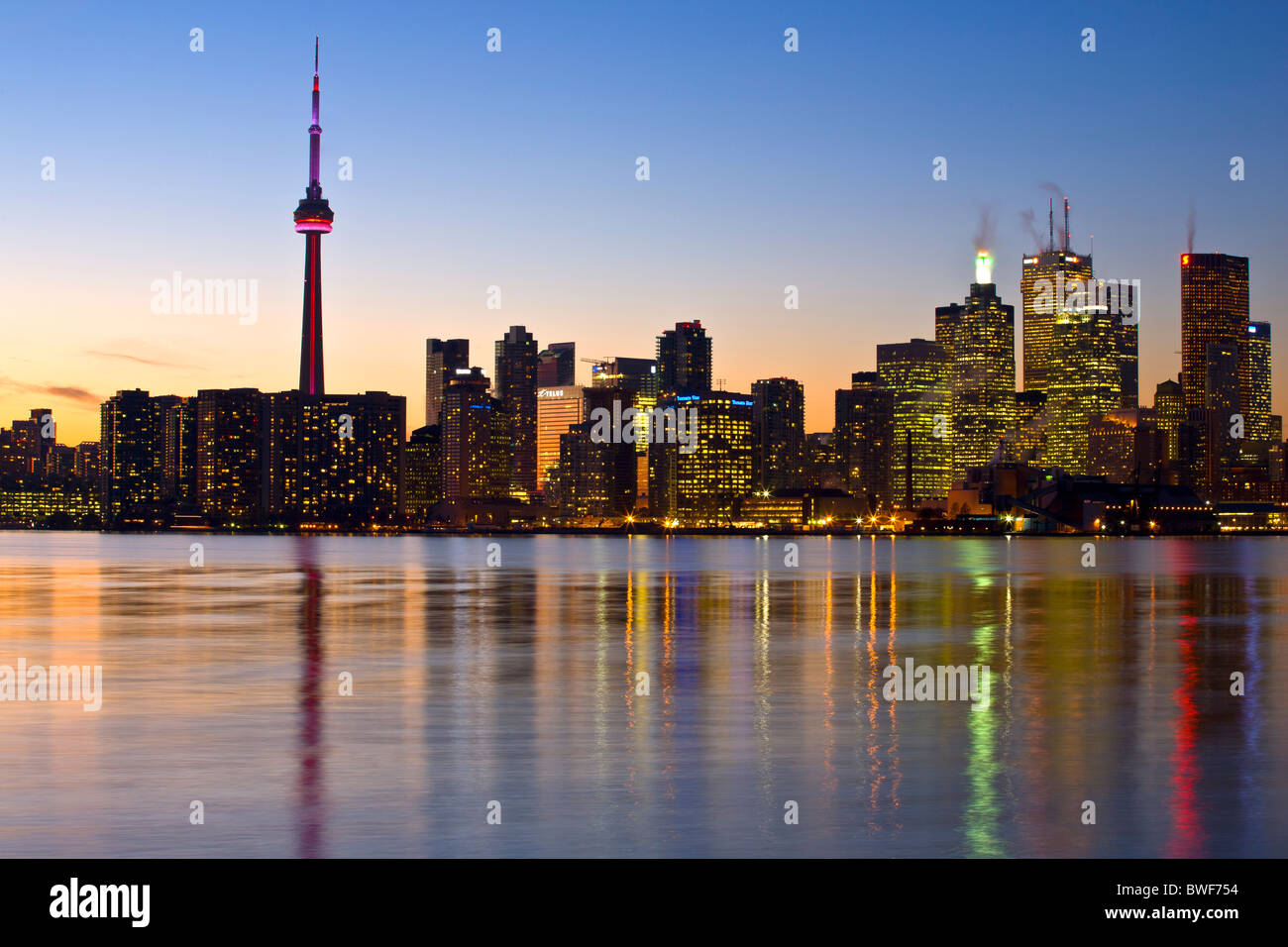 Canada largest city hi-res stock photography and images - Alamy
