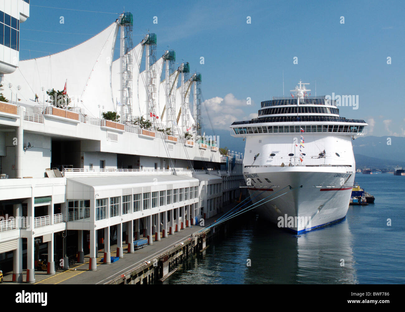 A cruise ship docked at the Canada Place cruise ship terminal in ...