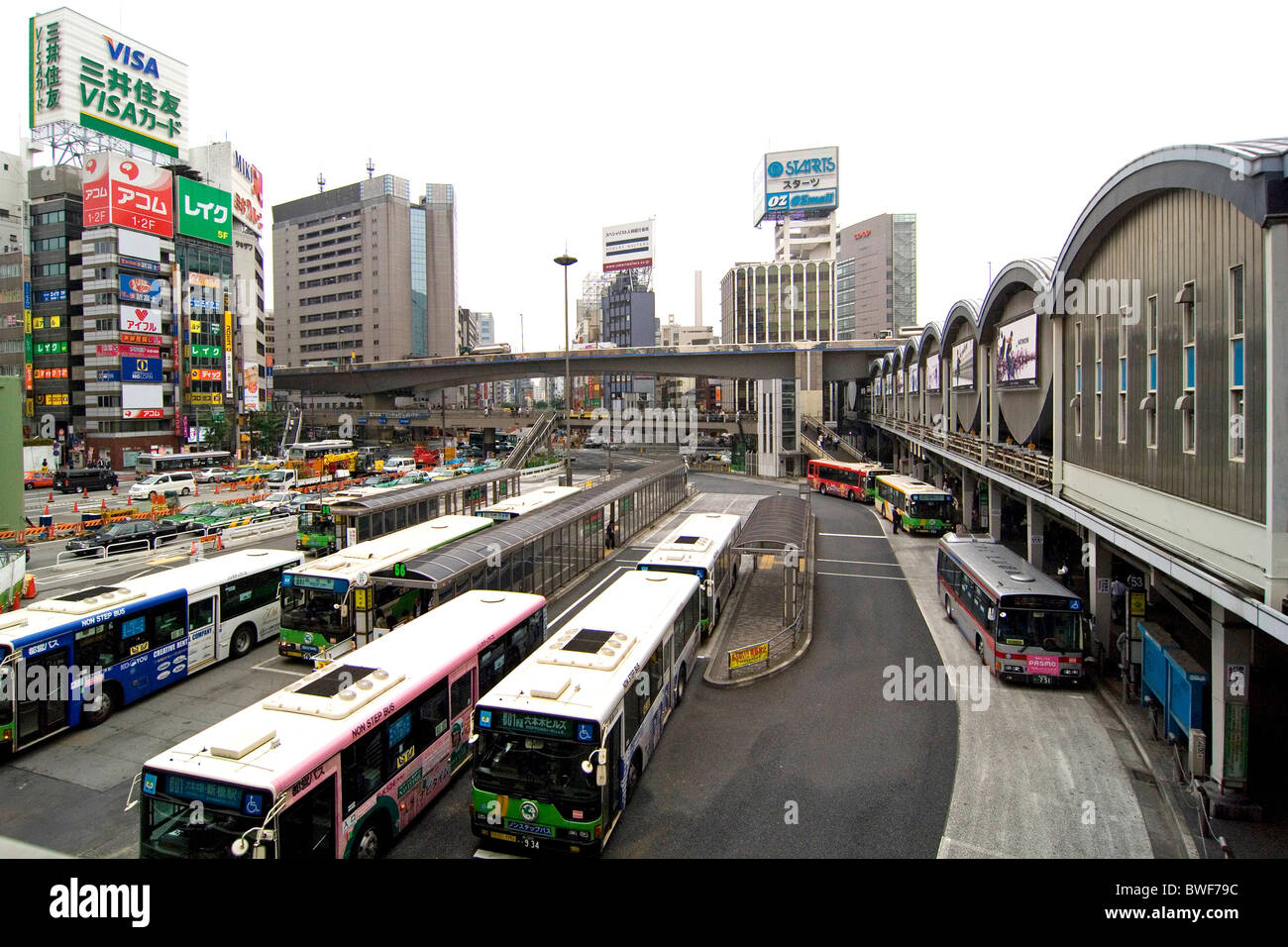 Shibuya bus station, Tokyo, Japan Stock Photo: 32911800 - Alamy