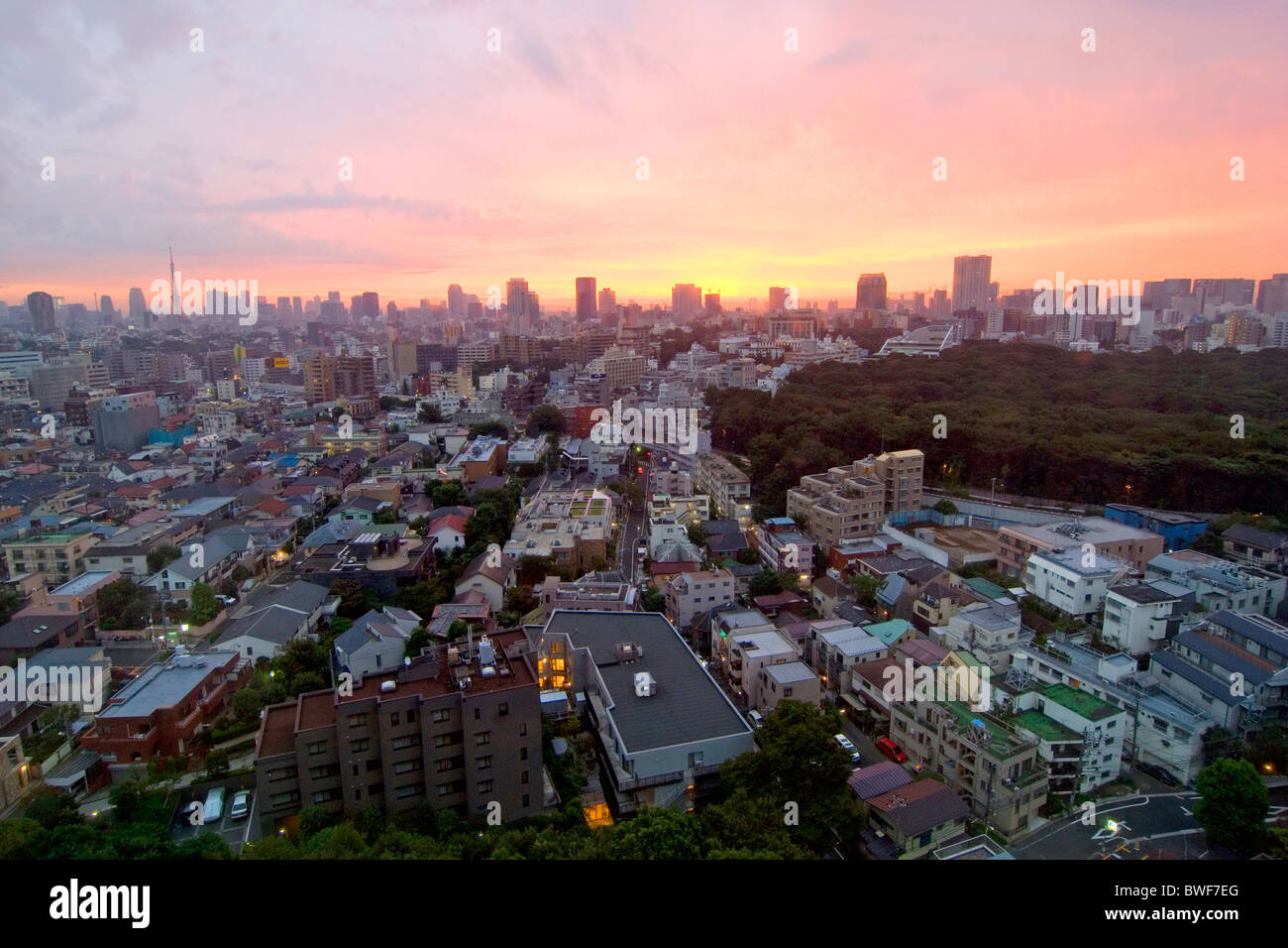 Panorama view sunrise tokyo hi-res stock photography and images - Alamy