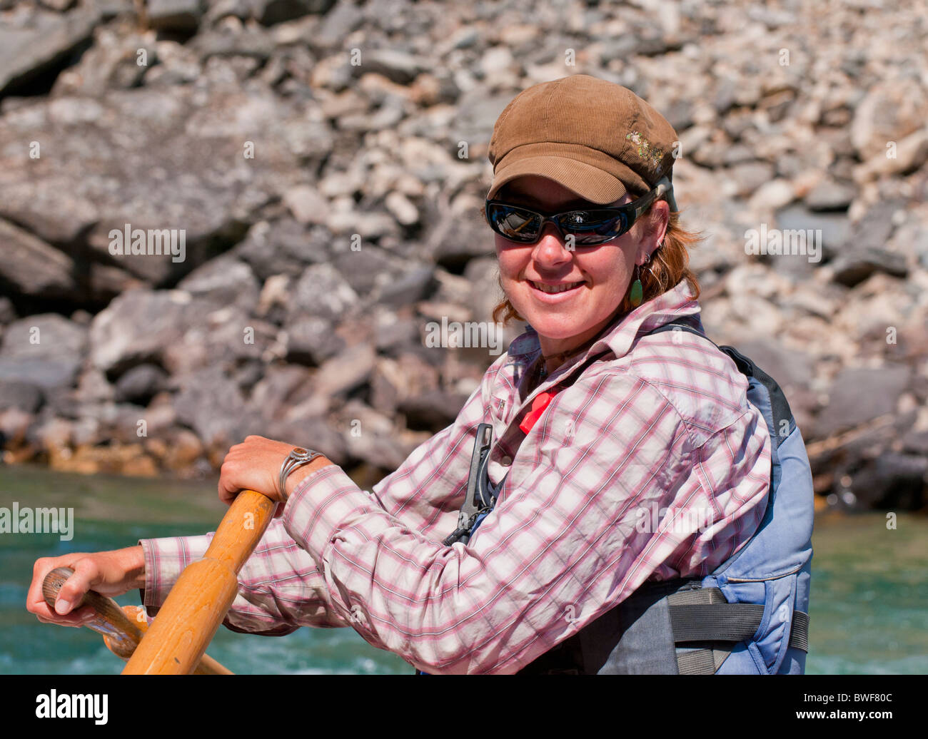 Raft guide hi-res stock photography and images - Alamy