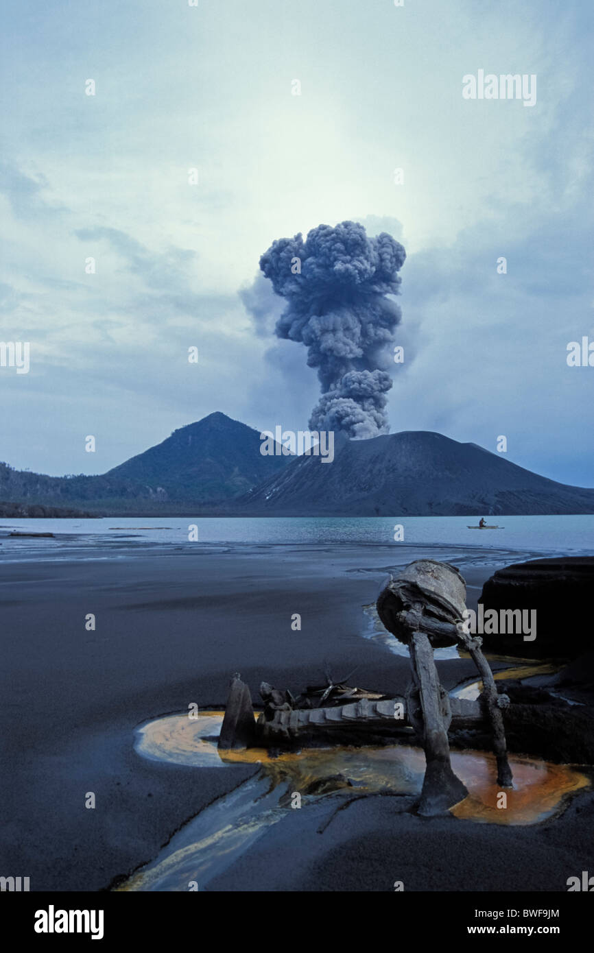 Volcano png hi-res stock photography and images - Alamy