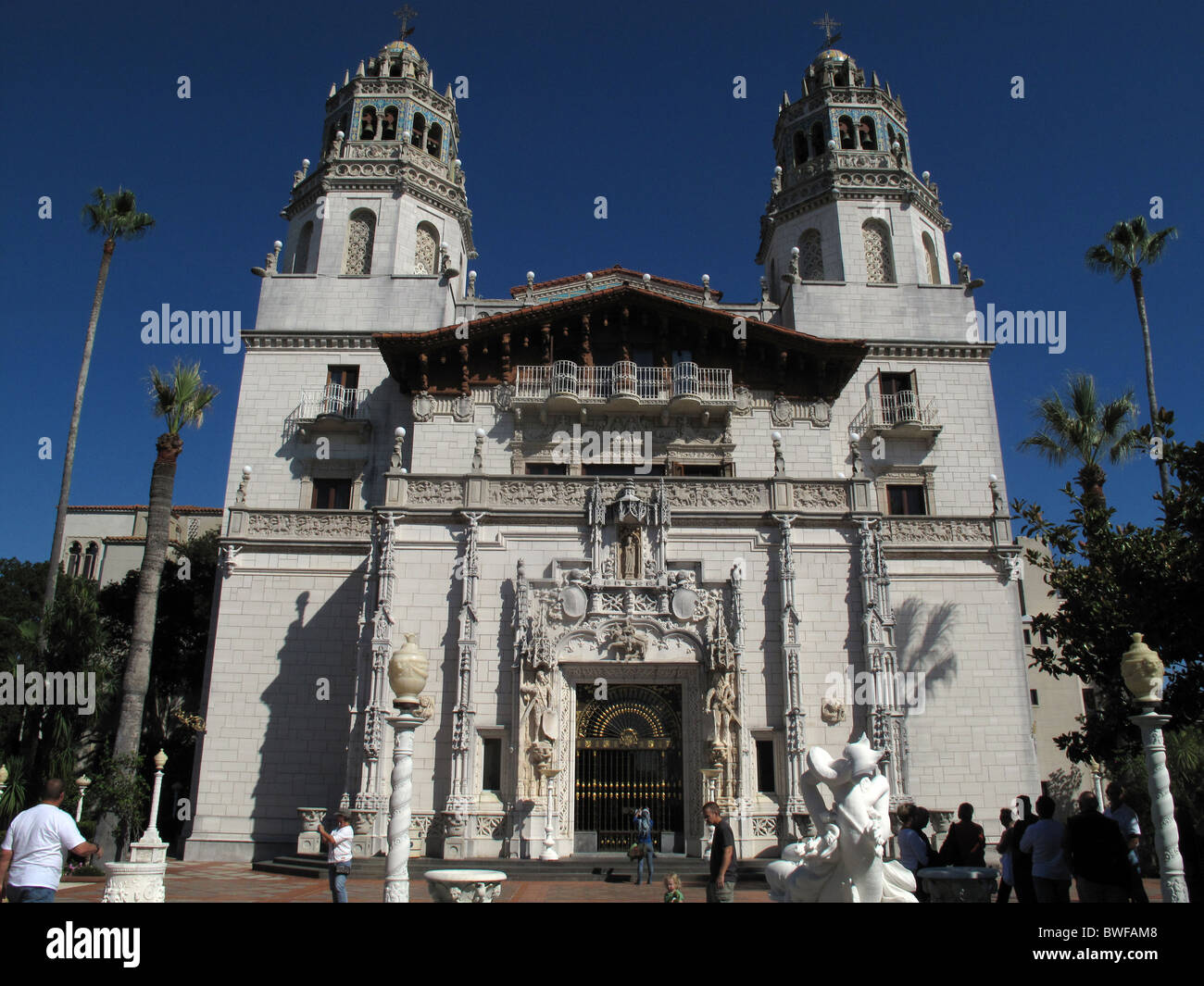 Castillo william randolph castle california hi-res stock photography ...