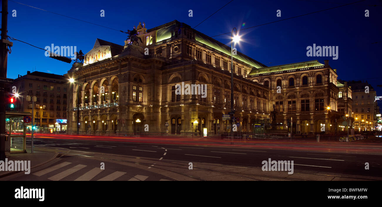 Opera House at night, Vienna, Austria Stock Photo - Alamy