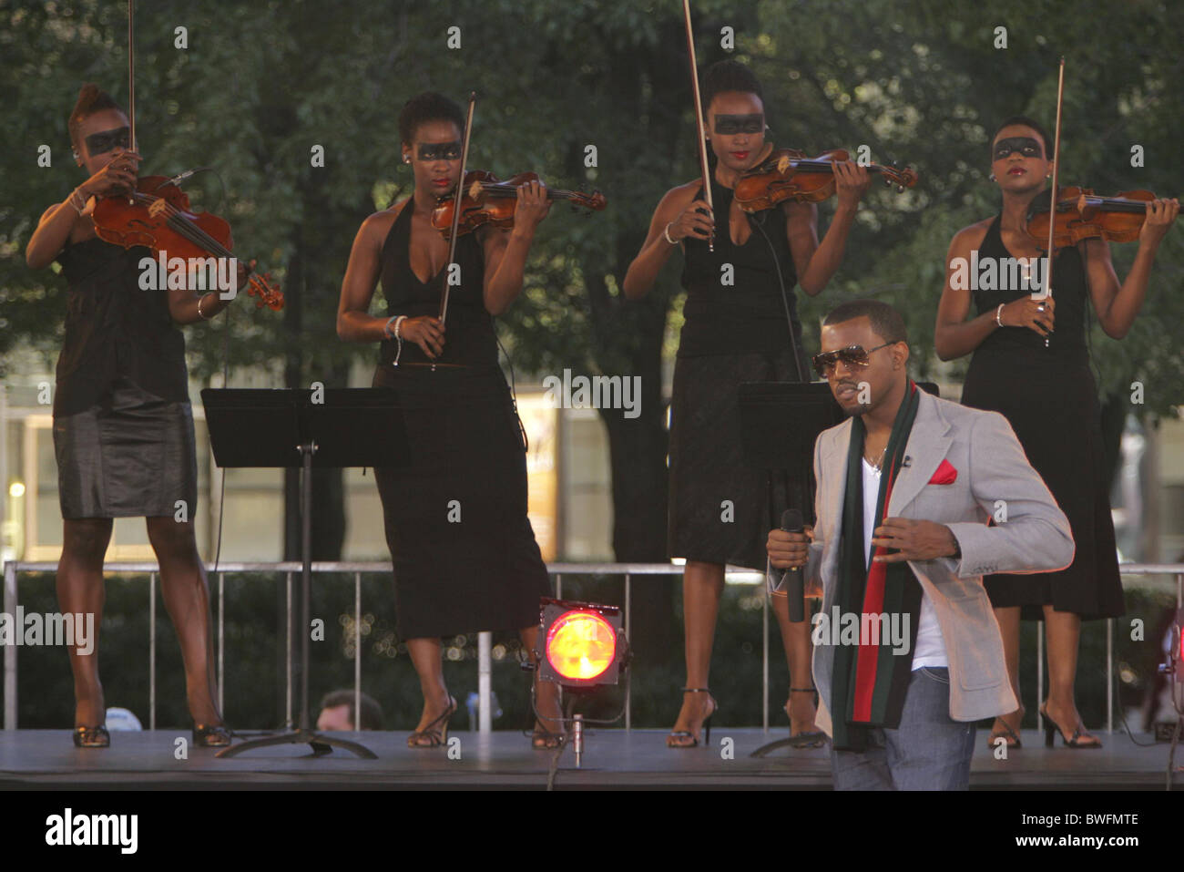 ABC Good Morning America Summer Concert Stock Photo - Alamy