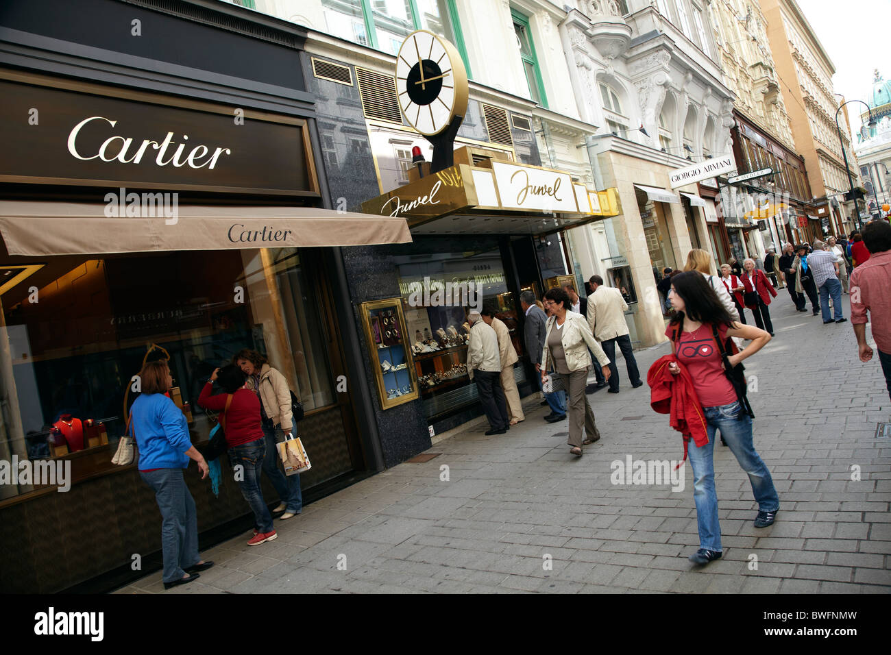 shopping street Kohlmarkt, Vienna Stock Photo - Alamy