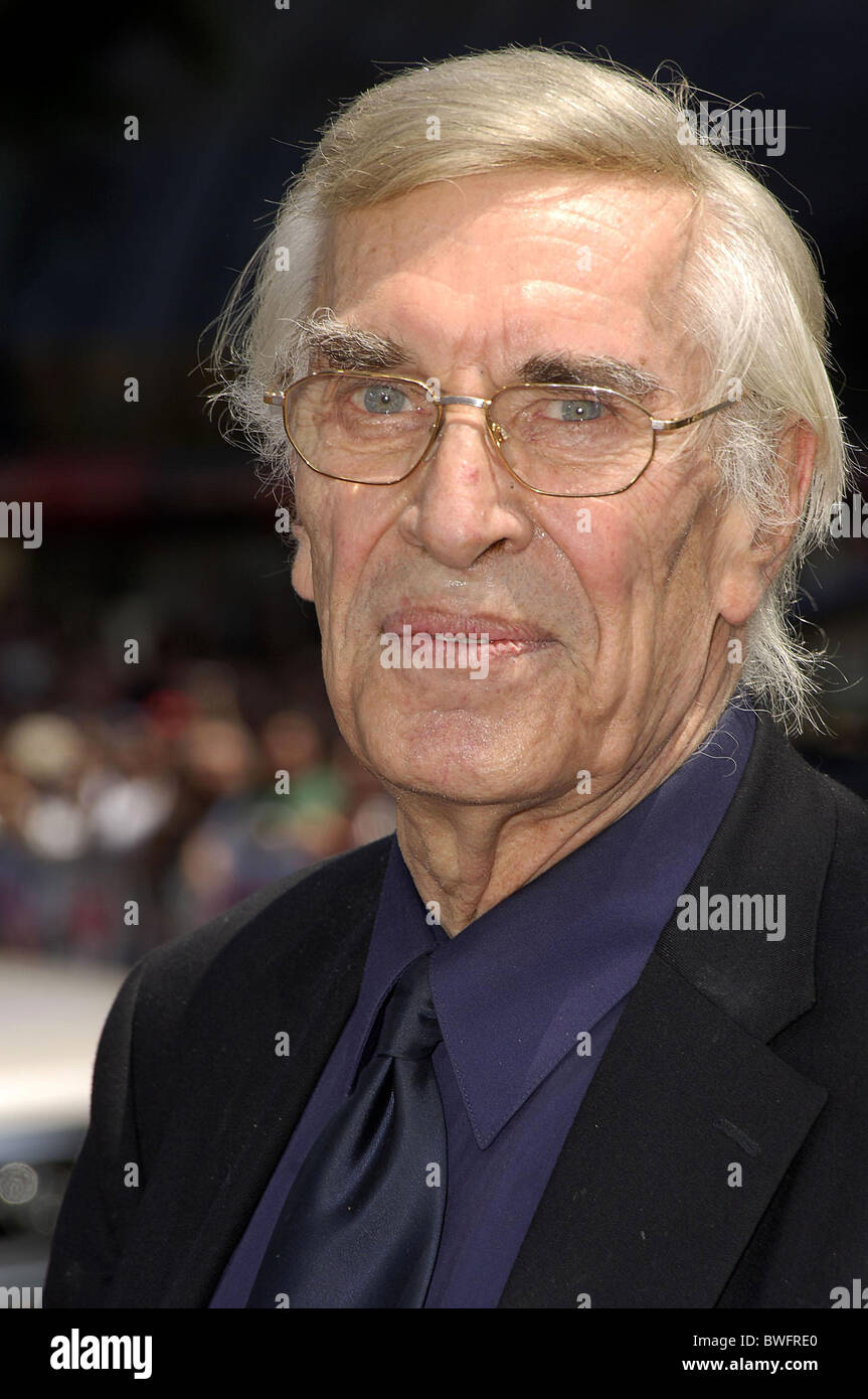 CHARLIE AND THE CHOCOLATE FACTORY Premiere Stock Photo - Alamy