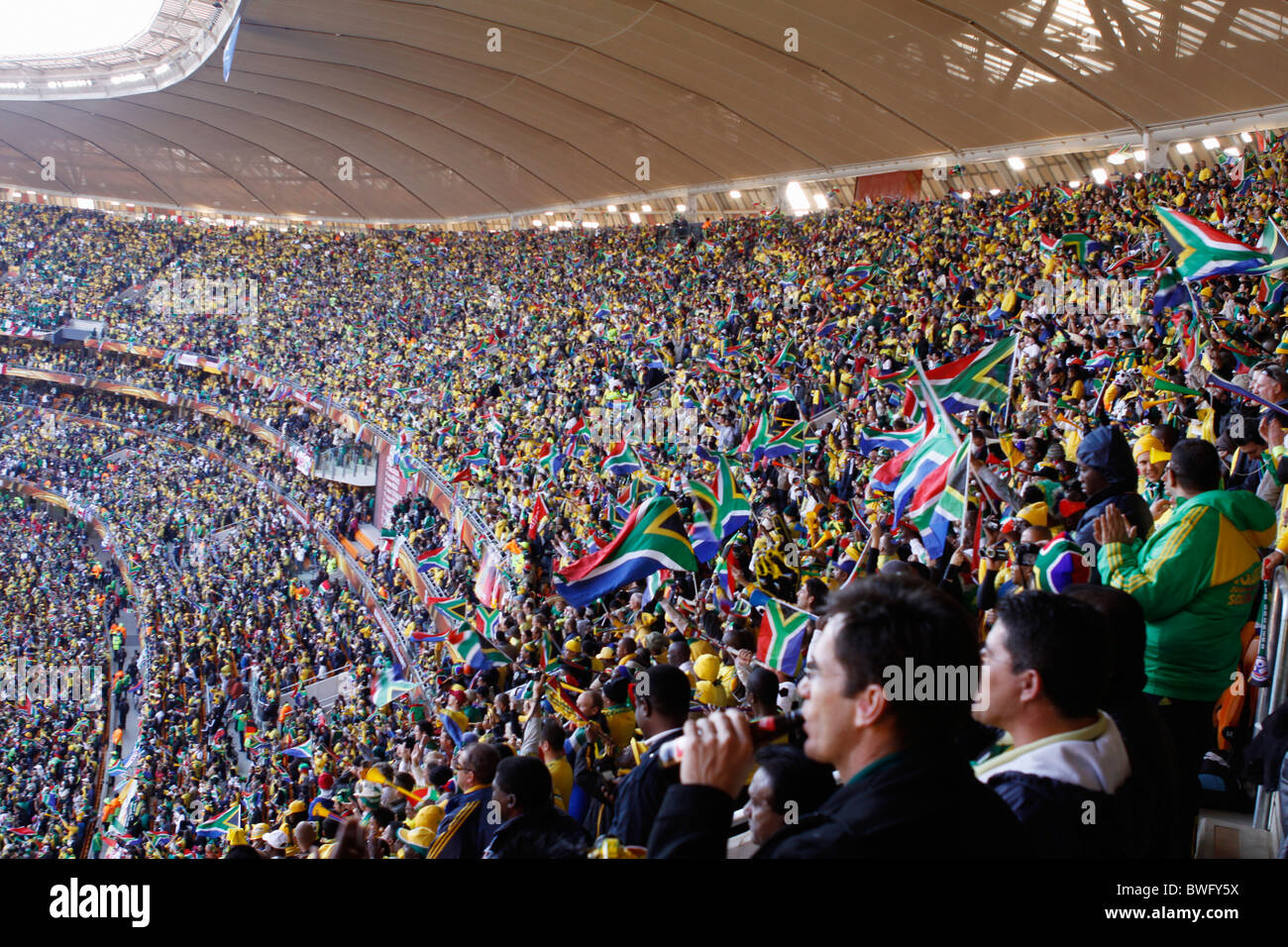 South africa flag crowd hi-res stock photography and images - Alamy South africa flag crowd hi-res stock photography and images - Alamy