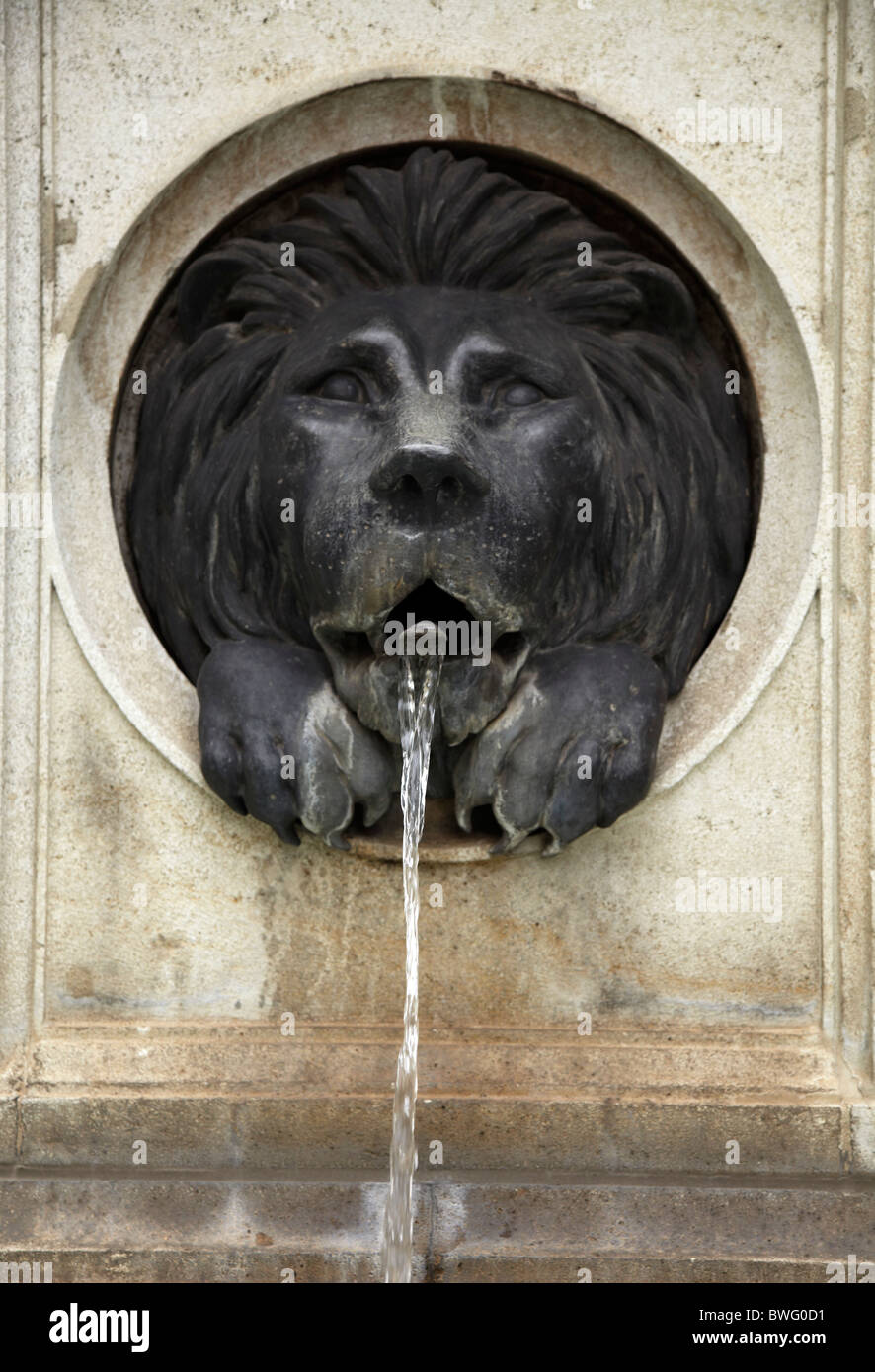The lion of vienna hi-res stock photography and images - Alamy